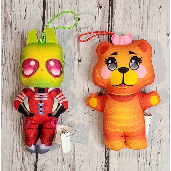 McDonald's | Toys | Set Of 2 Masked Singer Toys 2 Alien 7 Miss Teddy ...